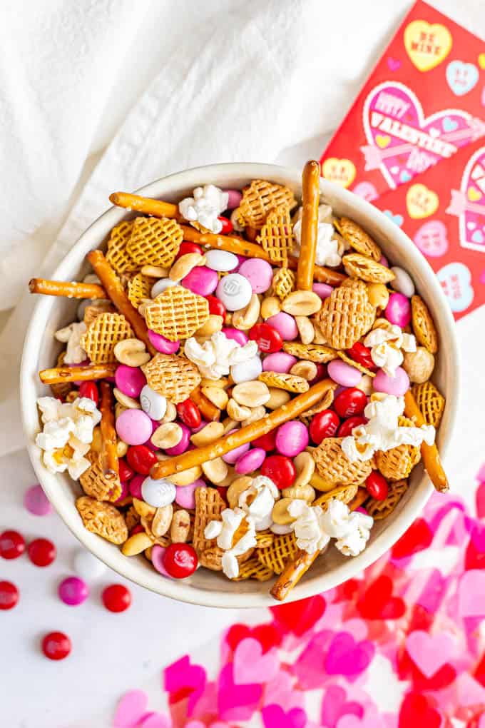 Valentine’s Day Snack Mix - Sommerfield Happely