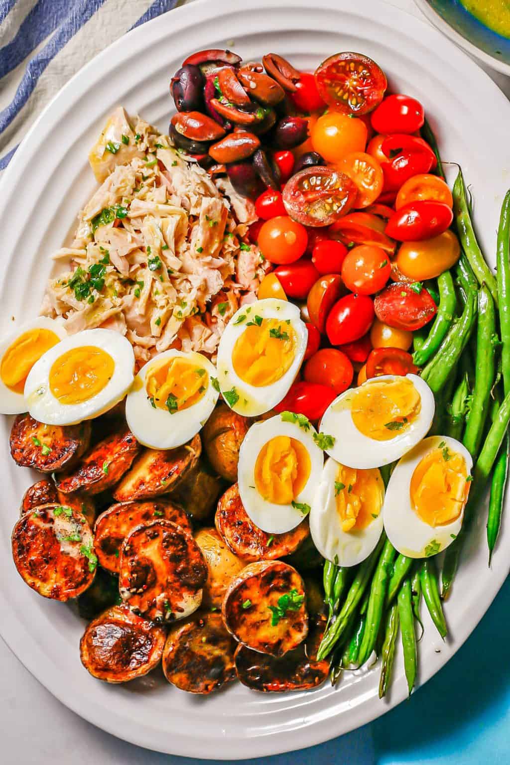 Tuna Niçoise Salad - Family Food on the Table